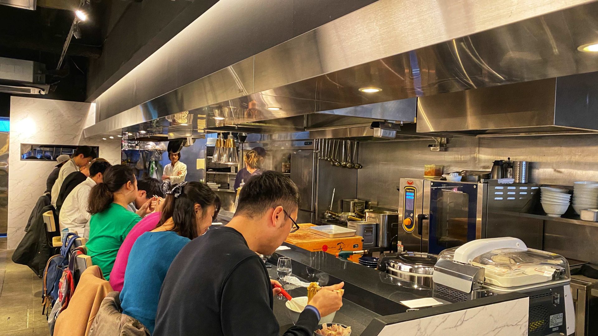 Jak zrobić ramen? Przepis na samodzielne przygotowanie w domu.